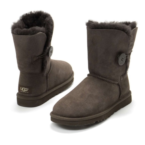 UGG | Shoes | Authentic Ugg Faux Fur W Bailey Button 583 Boots Womens 9 ...